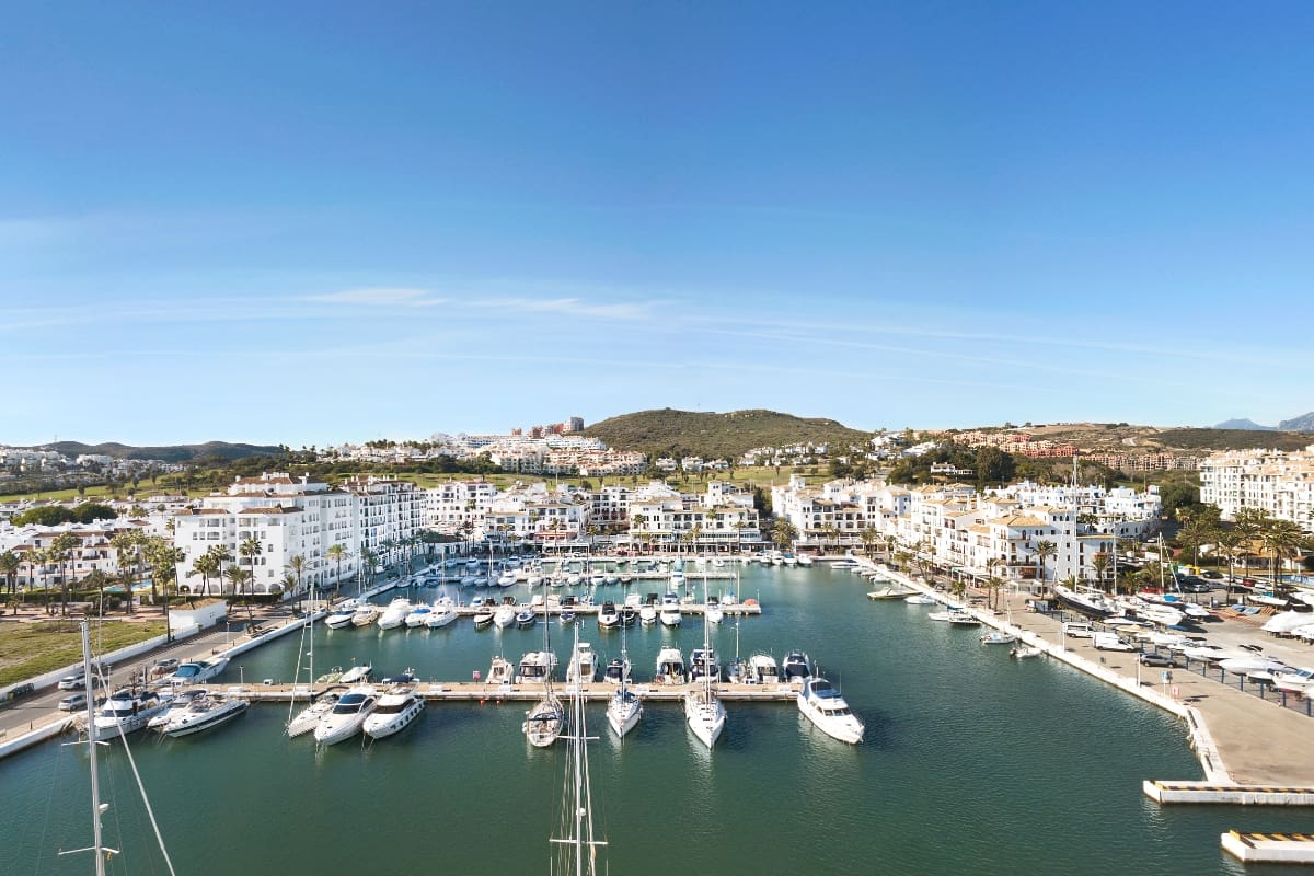 Ontdek Manilva & La Duquesa: Juwelen aan de Costa del Sol